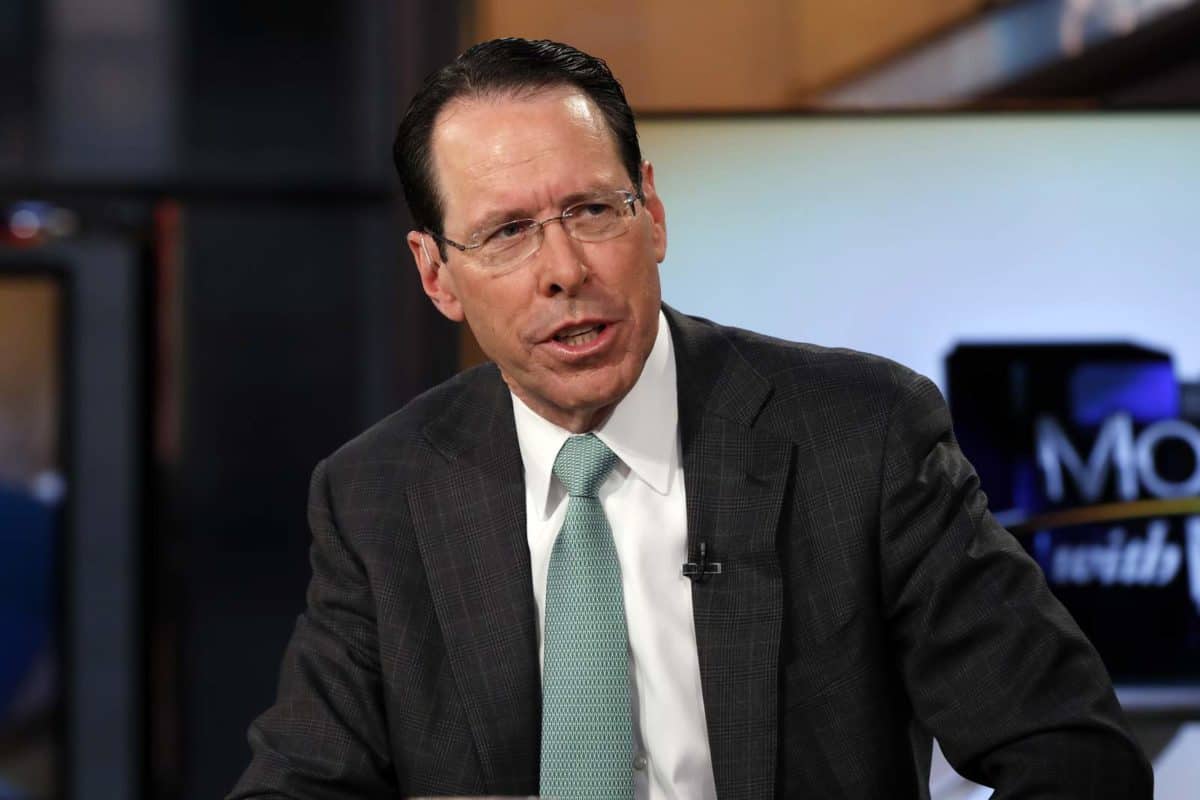 Randall Stephenson, le PDG de AT&T, prend sa retraite plus tôt que prévu