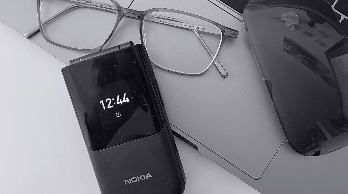 On a passé une semaine avec le mobile à clapet Nokia 2720 et l'OS KaiOS